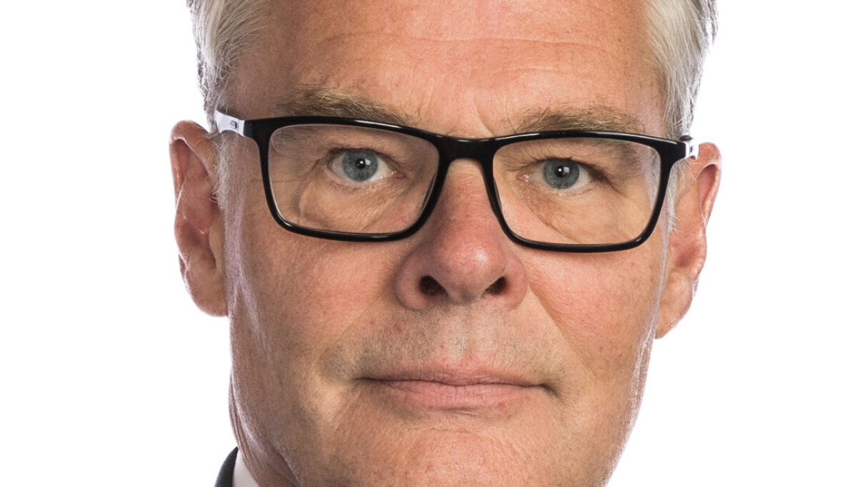 Regjeringen tar fra de fattige, og gir til seg selv Regjeringen tar fra de fattige, og gir til seg selv